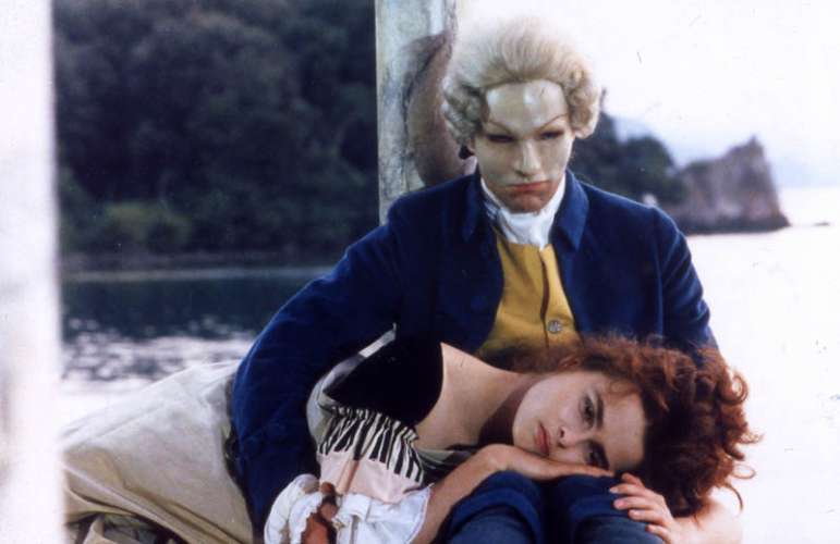 Slide from THE MASK (1988)